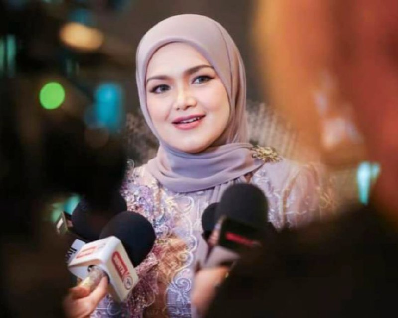 Suka, Duka Dan Air Mata, "Sejarah" Di Sebalik Biduanita Negara Siti Nurhaliza! - Lady Bosz